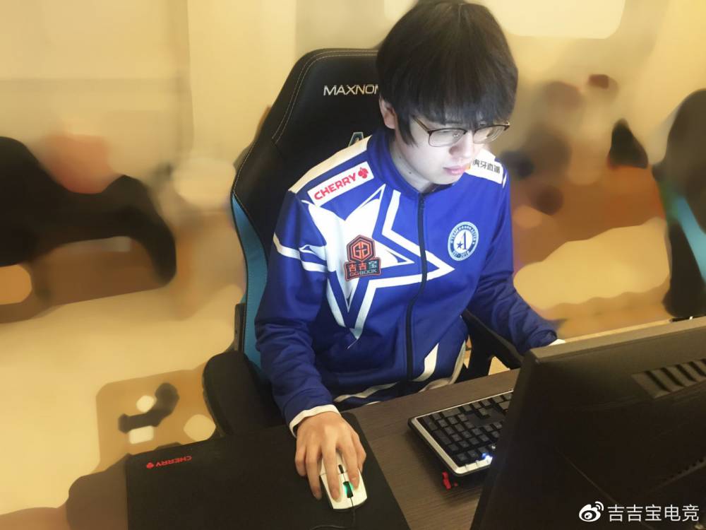 Aster.Fade：听指挥作风优良FGNB 这样能让自己更快融入团队-直播吧zhibo8.cc