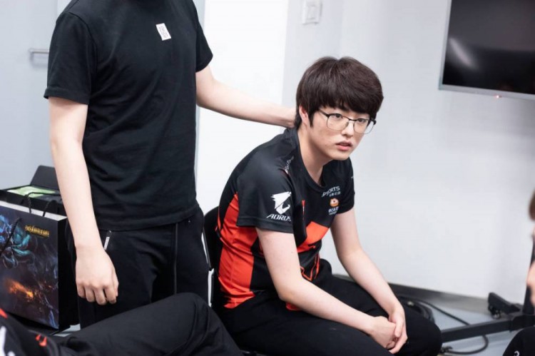 LPL选手故事 JDG.LokeN——坚守与突破-直播吧zhibo8.cc