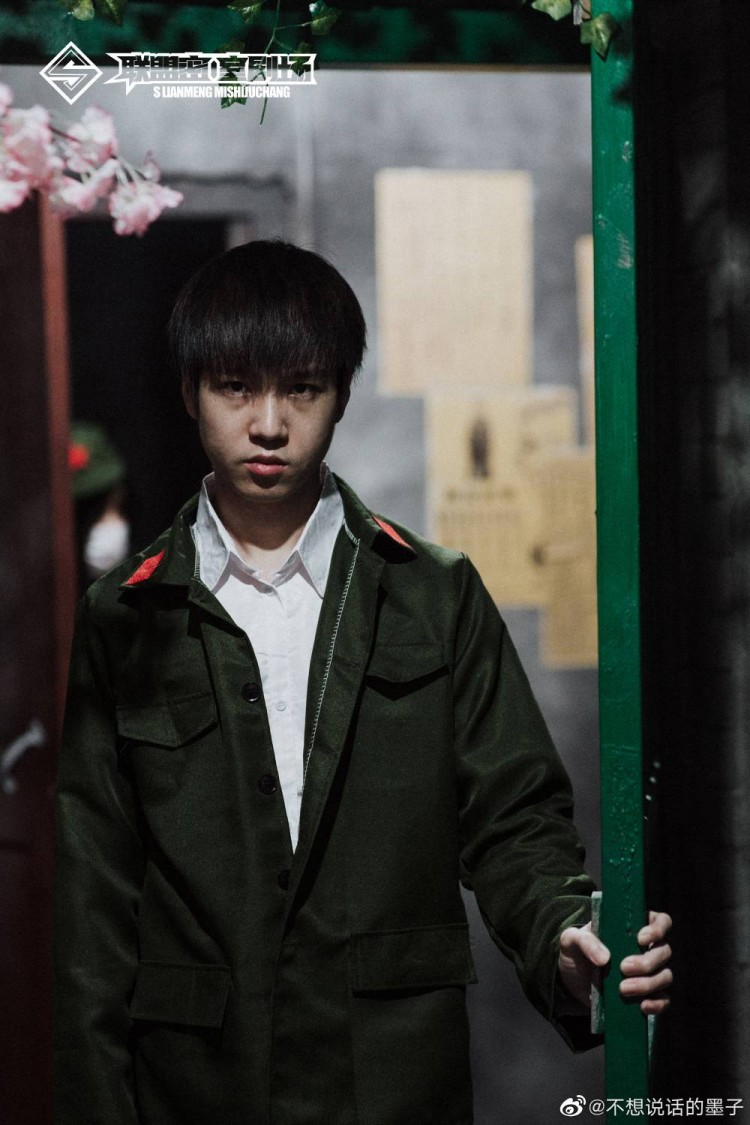 LWX混入皇族？与小虎、letme跨界合开密室店-直播吧zhibo8.cc