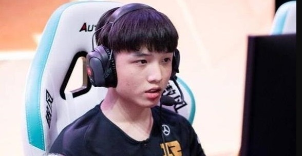 EDG老岳：XLB试训不错 唯一的问题就是要价太贵-直播吧zhibo8.cc