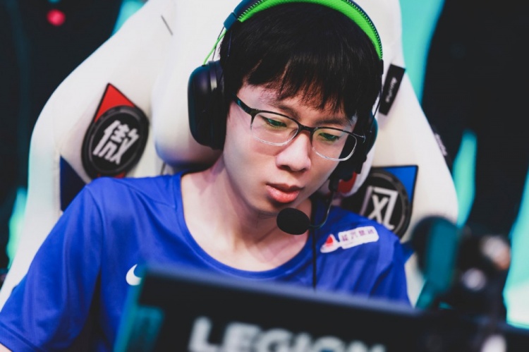 UP二比一击败TT Smlz复出后首赛季收官-直播吧zhibo8.cc