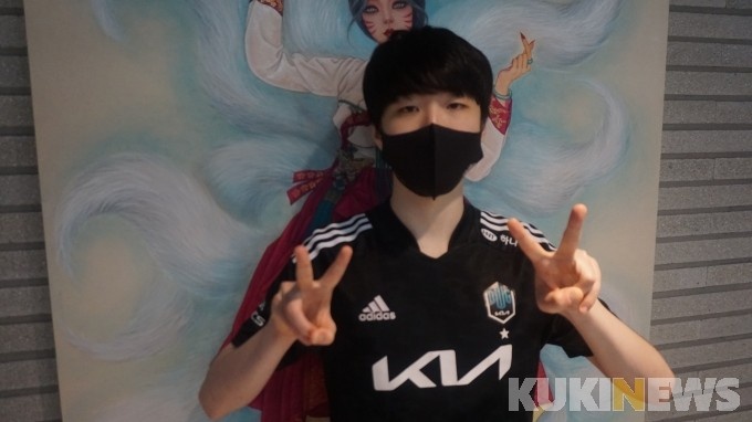 韩媒采访DK.Ghost：并不是谁都能来的决赛，三连进入决赛很开心。-直播吧zhibo8.cc