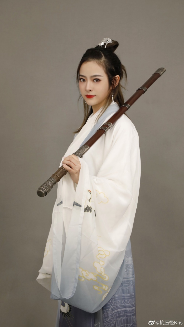 LPL解说Kris晒图：利刃华尔兹-直播吧zhibo8.cc