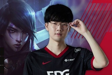 grf前教练与EDG冠军下路viper聊天，基本确定冠军皮肤为厄斐琉斯-直播吧zhibo8.cc