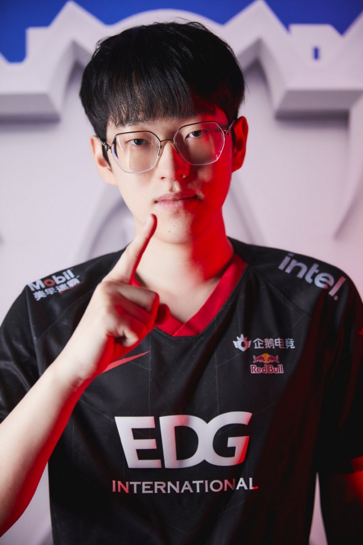 LPL官推：Doinb、Jiejie、Meiko、Scout、Xiaohu入选年度MVP提名-直播吧zhibo8.cc