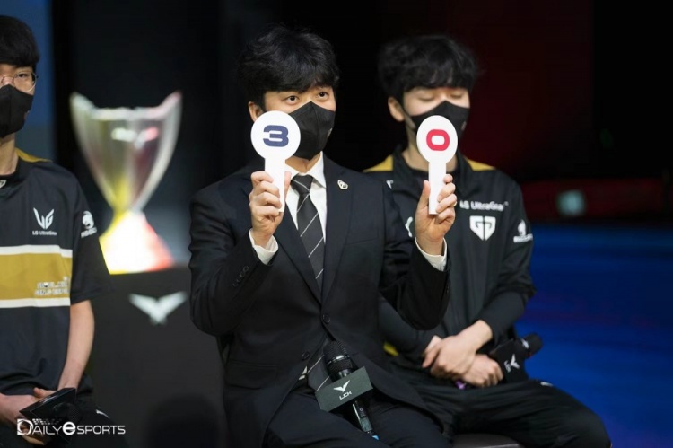 LCK决赛媒体会：GEN教练认为GEN3-0，T1教练认为T1 3-1-直播吧