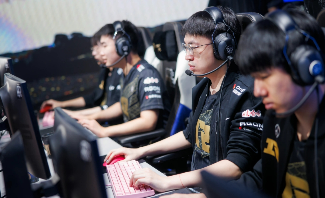 可惜了 RNG未能横扫 LPL入围赛BO5全部横扫对手成就未能保持-直播吧