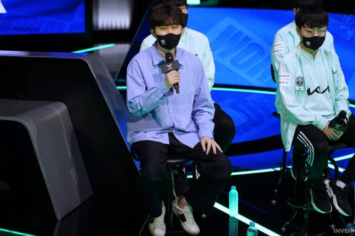 DK.Daeny监督：我觉得LCK今年有很大机会获得全球总决赛冠军-直播吧