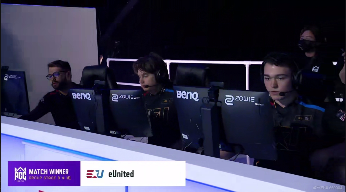 🎮PGC小组赛：关键手雷破局！EU八杀决赛圈击败17吃鸡-直播吧