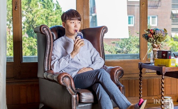 Kingen成为LOL历史上第三位拿下FMVP后选择离队的选手-直播吧