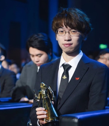 957获年度进步最快解说主持感言：对我这两年工作最大肯定和鼓励-直播吧