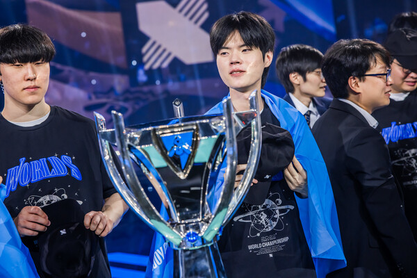 Deft：本想过夺冠后退役的，明年应该会结束选手生涯入伍-直播吧