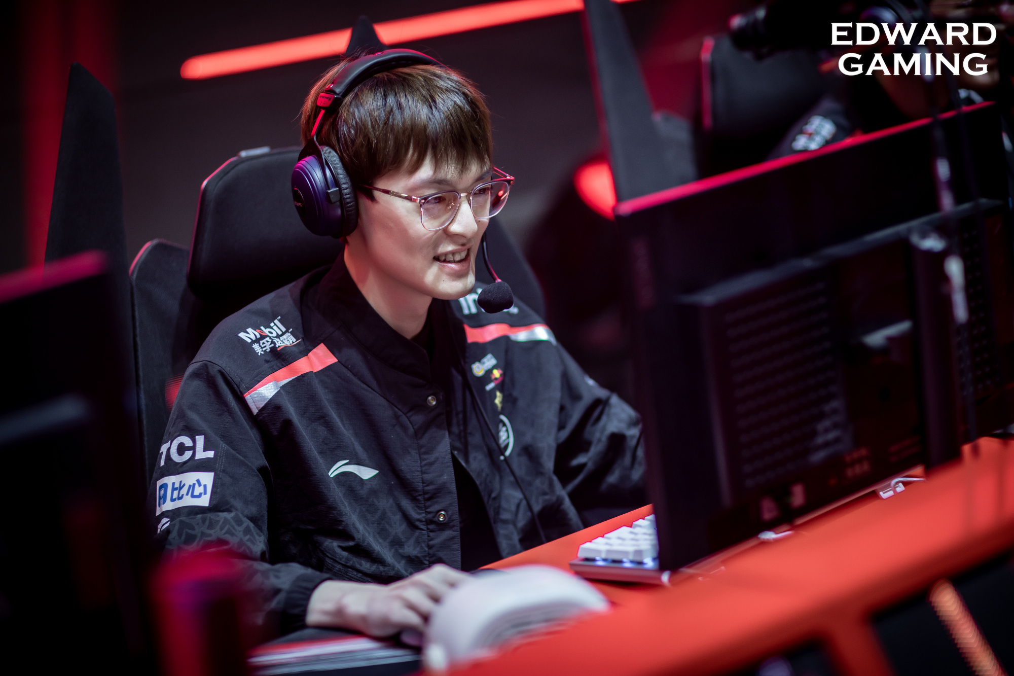 Scout离开对我们影响不大？FoFo首秀完美表现 阿卡丽砍下7-0-5-直播吧