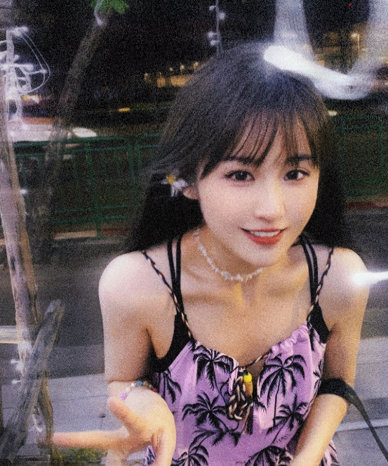 猪头好福气！韦神妻子mifengaaa：泰兰德快乐限定-直播吧