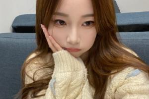 解说Kitty晒照：举高高-直播吧