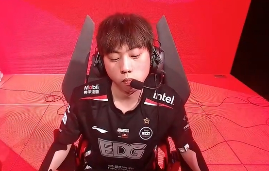 亡羊补牢 为时不晚？Ale比赛遭完爆 赛后通宵Rank至早上六点-直播吧