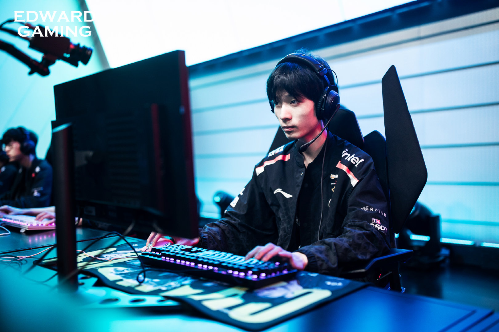 年轻人还需要再磨练？Leave首局被处刑 后两局状态回暖表现出色-直播吧