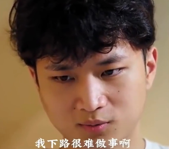 都说了 下路真的很难做事！吧友们如何评价Huanfeng今晚表现-直播吧