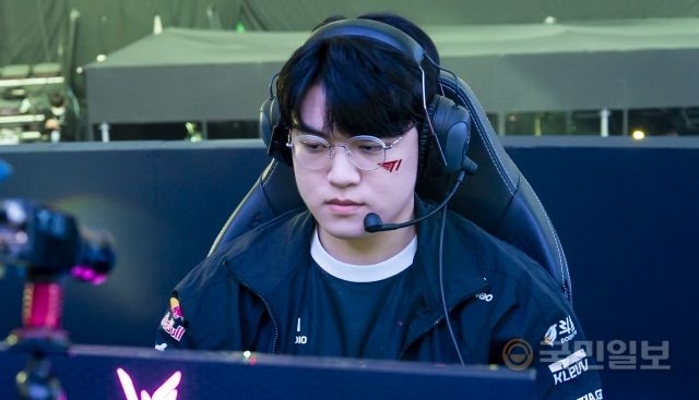 连采访都是你在C!Gumayusi:相对于比赛结果 让粉丝失望更让我心痛-直播吧