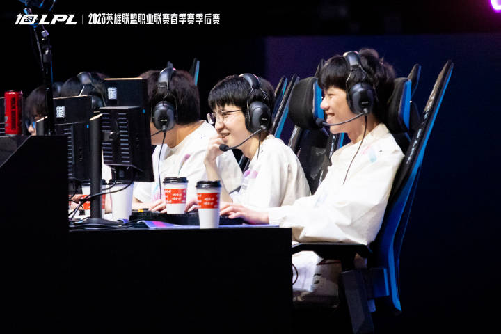 一荣俱荣！Xun、ELK、ON生涯首度参加LPL决赛-直播吧