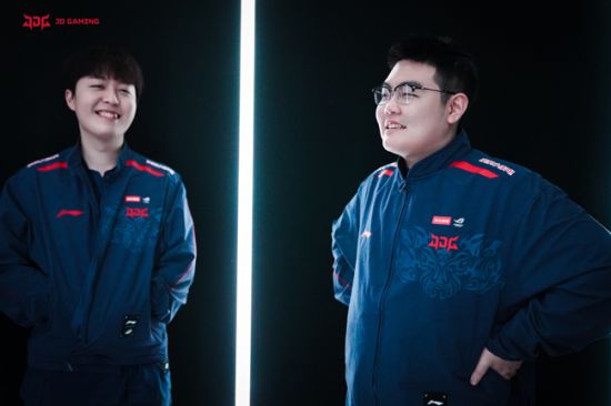 当前LPL最强上野！Kanavi与369同时获得生涯第三个冠军-直播吧