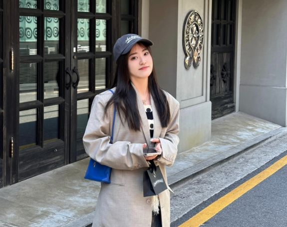 五五晒JackeyLove恋爱两周年礼物：价值达5万的花！!-直播吧