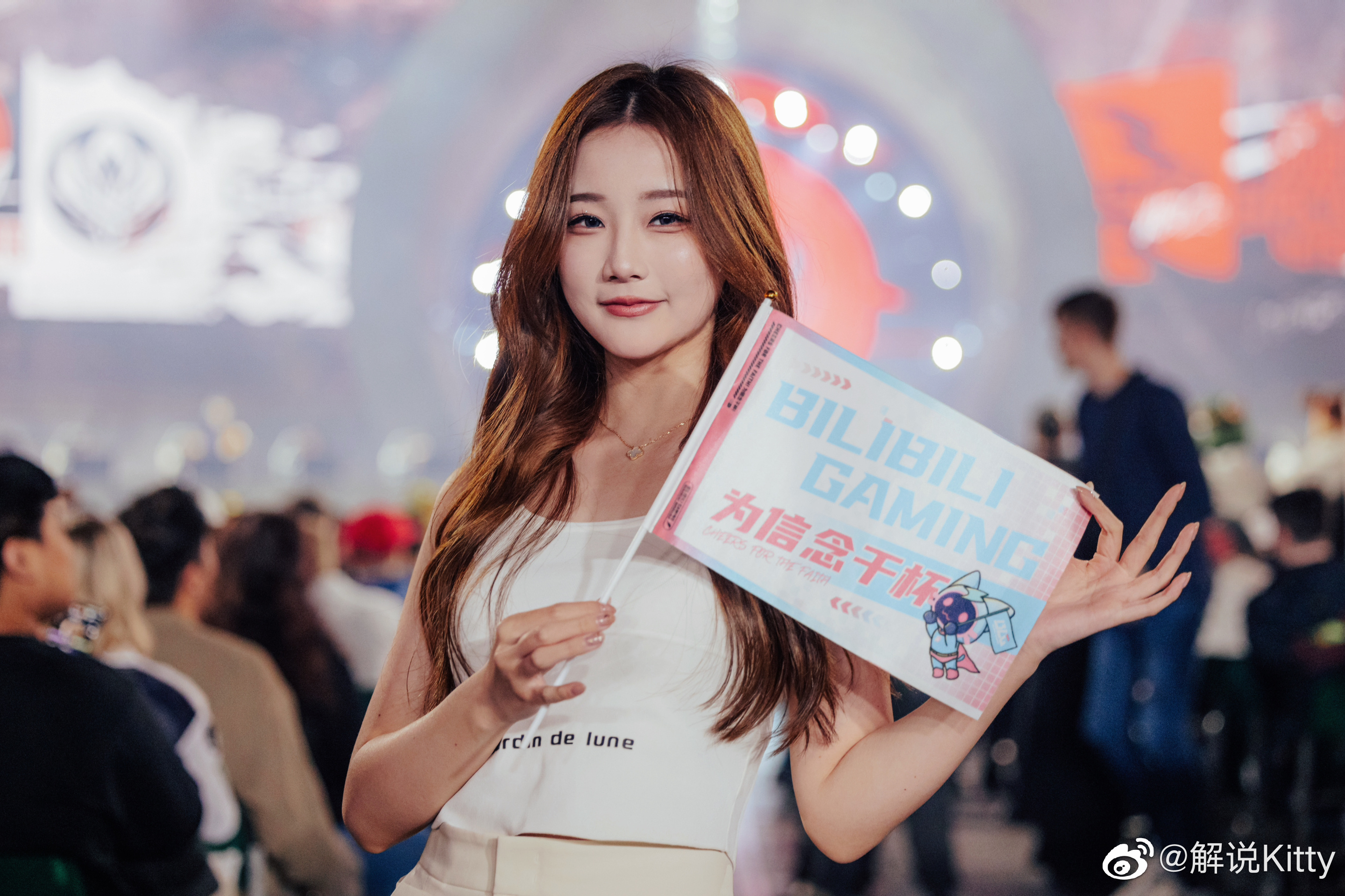 解说Kitty赛前为BLG应援：相信BLG！MSI决赛见-直播吧