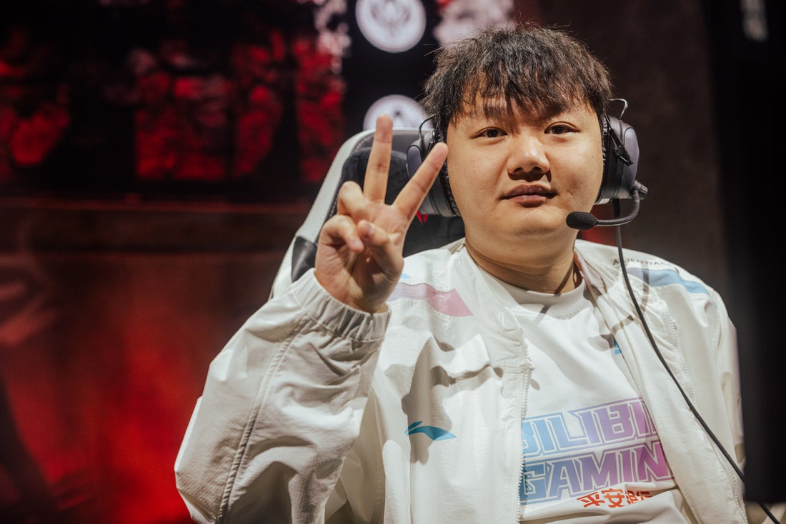 膏哥？膏皇！Yagao觉醒塞拉斯开杀，泰坦请神成功！-直播吧