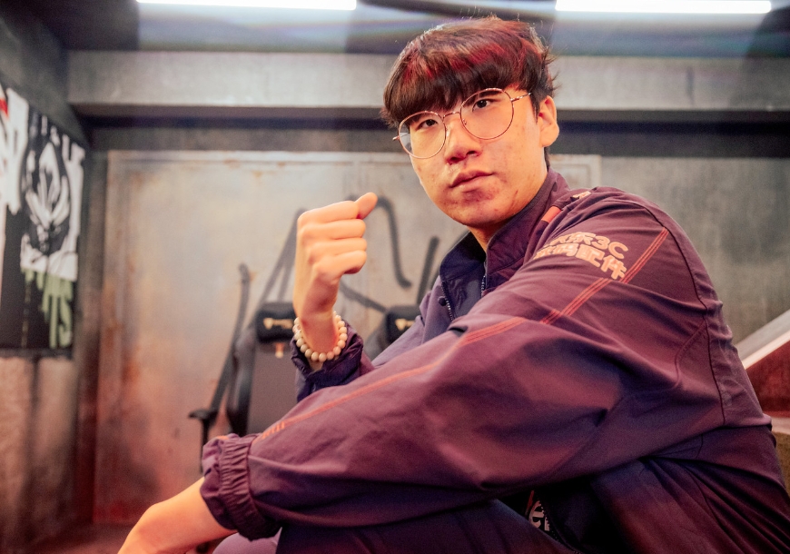 Joker赛评：JDG和BLG双方都太了解了 看来今天是“蓝方必胜”-直播吧