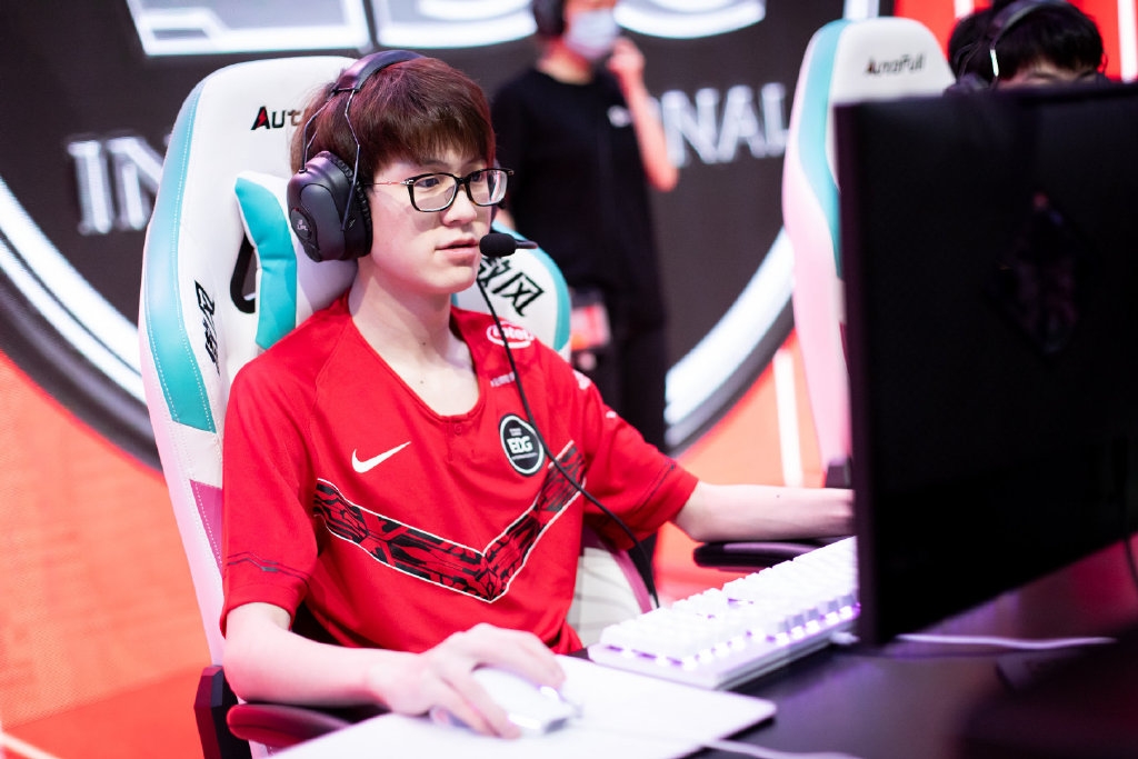 亚运会LOL项目首发辅助Meiko介绍：八年职业路 生涯满贯LPL第一人-直播吧