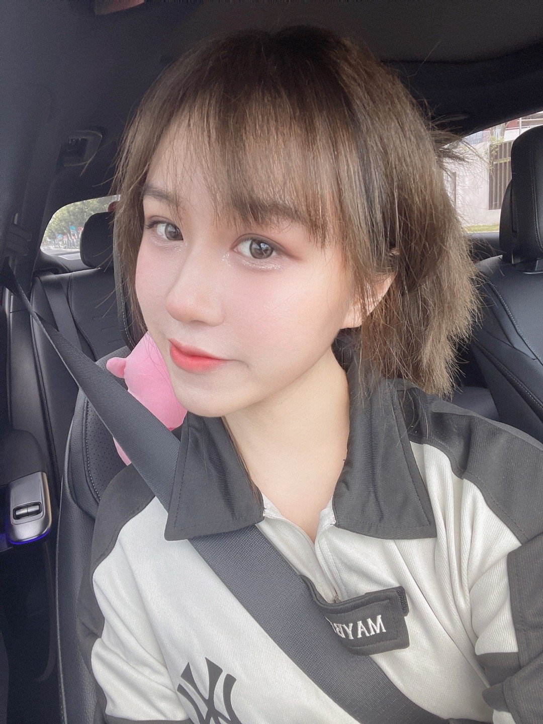 解说Suki晒照：期待明天解说杯选人仪式 我到底跟谁一队啊-直播吧