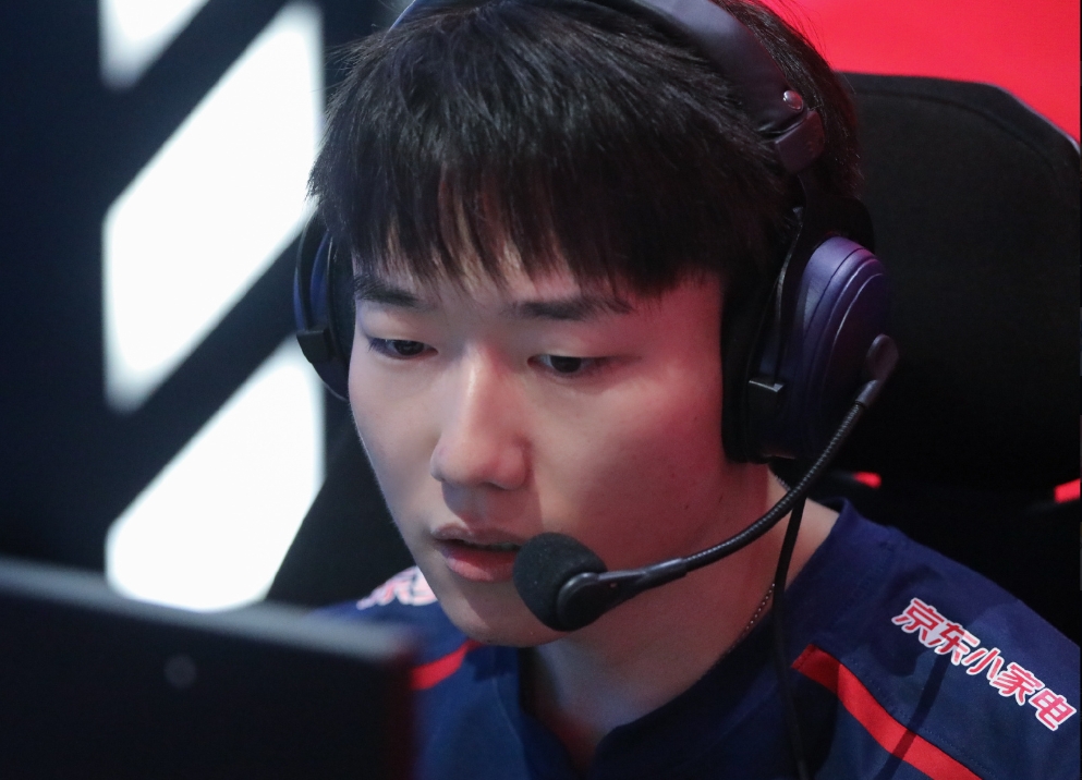 LPL新的M姓门面辅助？Missing联赛冠军数超越FZZF 独占辅助位第三-直播吧