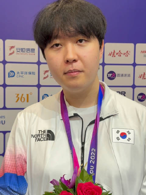 Kanavi：第一次拿金牌特别感动！今年世界赛希望进决赛，有信心！-直播吧