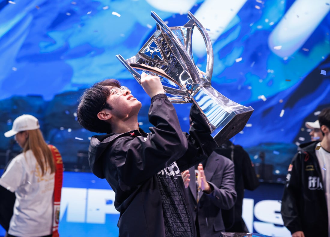 尊嘟假嘟？韩网小道消息：EDG给Zeus报价2000万；给Chovy报价2200万-直播吧