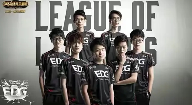 盘点LPL历年一号种子成绩：仅FPX夺冠 多支全华班冲冠未果-直播吧