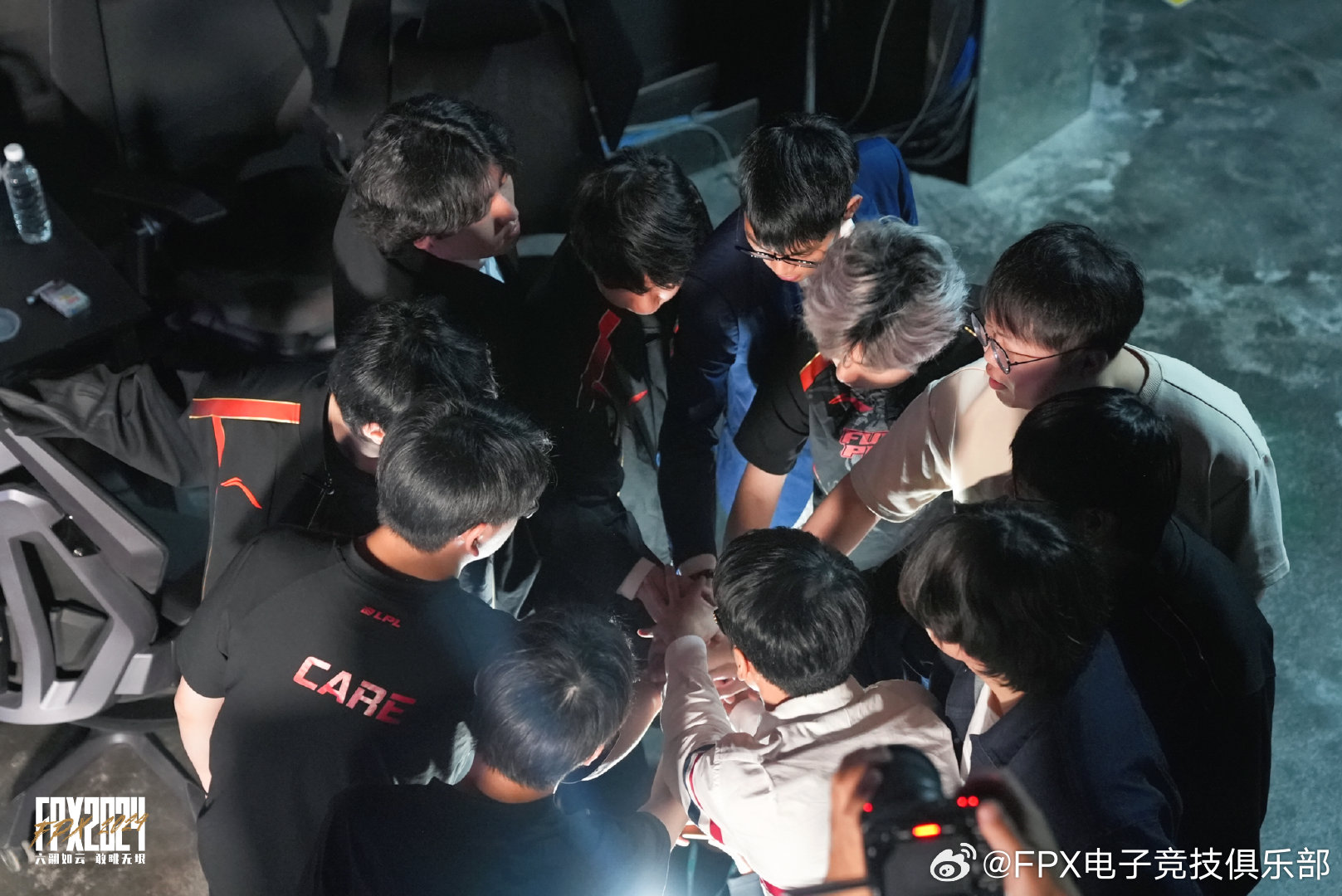 中国台湾网友热议FPX不敌NIP：FPX也很努力哦 能打到这里完全OK啦-直播吧