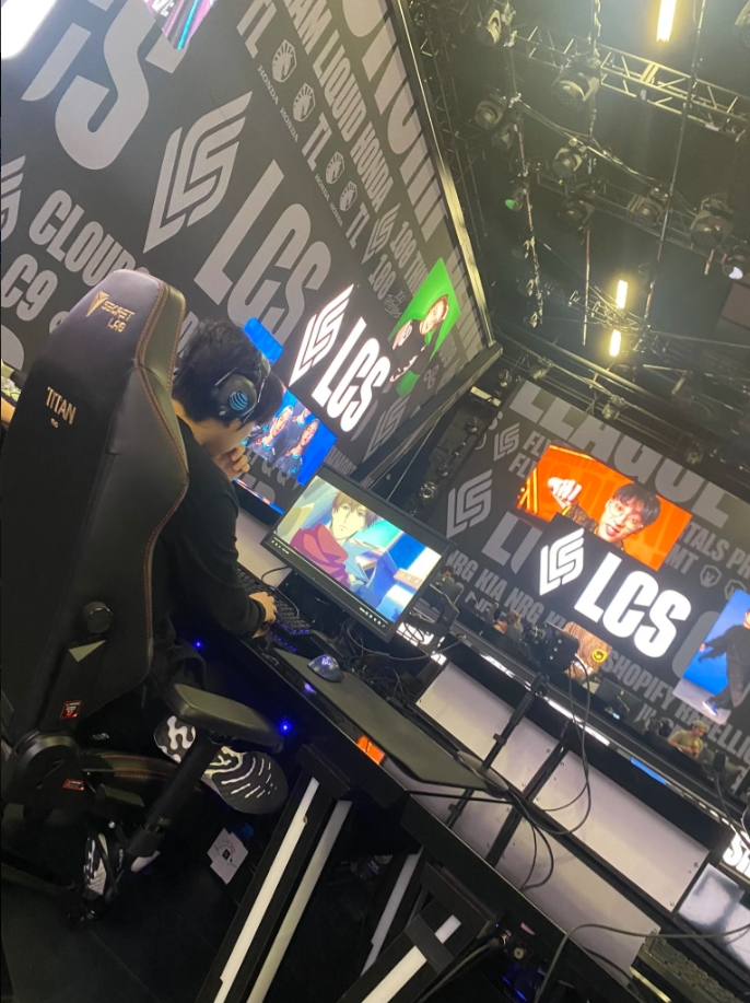 二次元高手！TL中单APA：我们AD在LCS台上看《全职高手》动画-直播吧