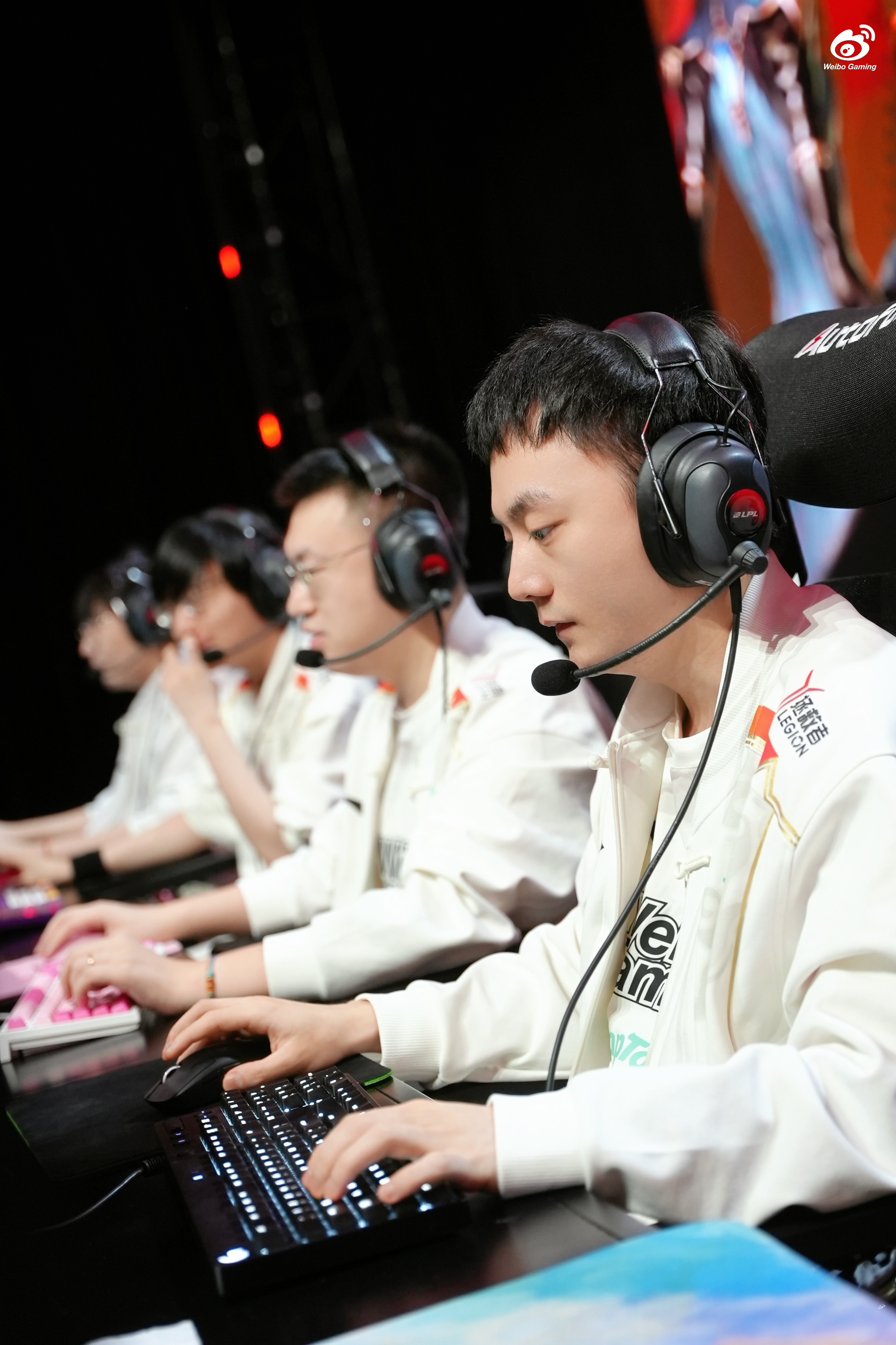 乐善好施这一块！WBG先后帮BLG、NIP等四支队伍终结连败-直播吧