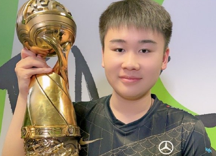 粉丝爆料：Wei赛后签名 BLG直接开车走了，ON排位称Wei涅槃，放任主播人身攻击Wei-直播吧