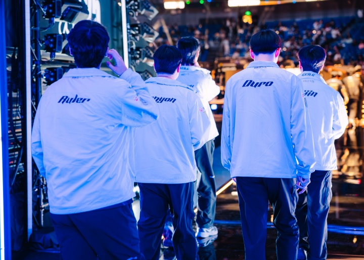 GEN率先晋级半决赛！下一轮将面对同半区KT与CFO胜者🙌-直播吧