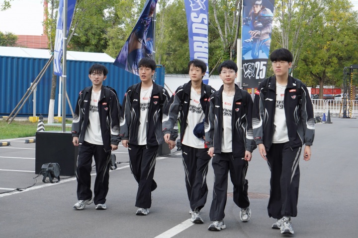 AL不敌T1告别S15！对阵LCK战队战绩更新为4胜4负-直播吧