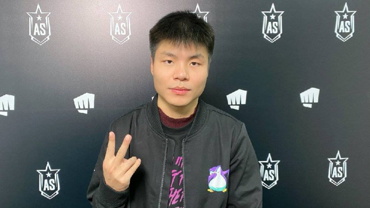 Gogoing专访：和老OMG一起打比赛感觉很安心-直播吧zhibo8.cc