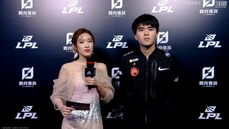 英文流采访FPX_Lwx：小炮这英雄最强不至于 但T1的话应该是有的-直播吧zhibo8.cc