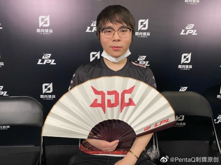 JDG.LvMao采访：队伍和自己对彼此来说都是安心的存在-直播吧zhibo8.cc