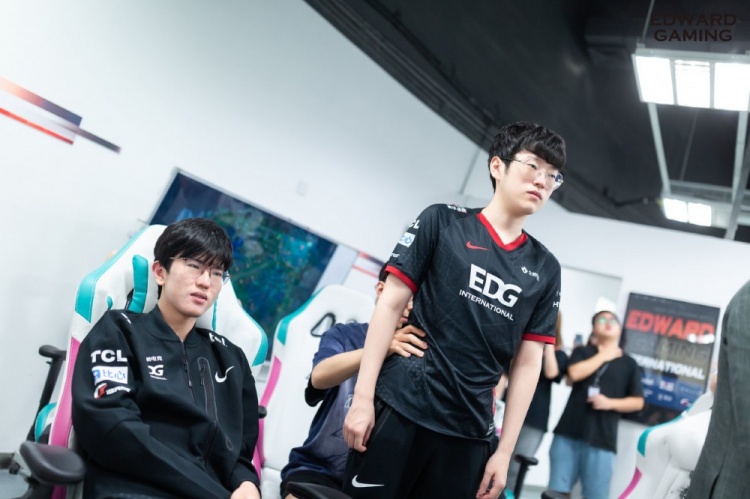 EDG赛前返图：Ming的精准Gank 上辅的开心交流-直播吧zhibo8.cc