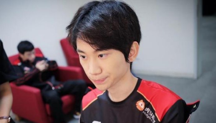 Doinb：Khan真的很爱FPX，FPX对选手真的特别好-直播吧zhibo8.cc