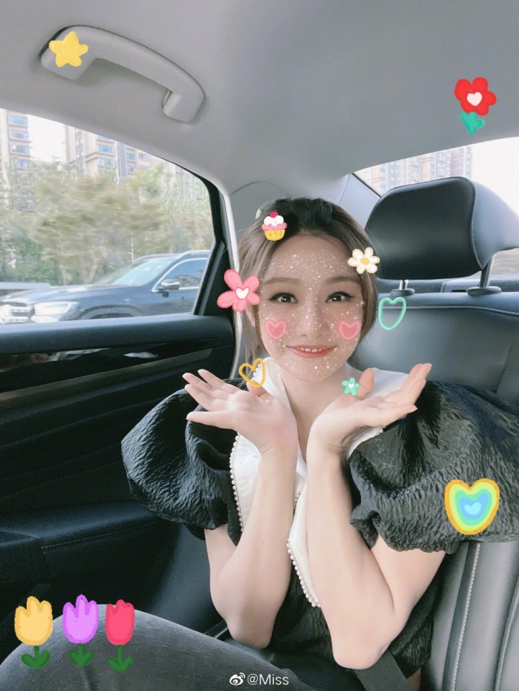 前LPL解说Miss：天大地大，快乐最大！-直播吧zhibo8.cc