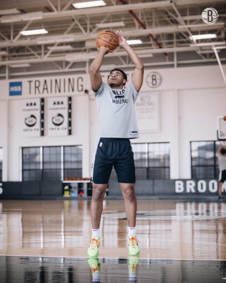 篮网官推晒杜兰特&本-西蒙斯合照：工作继续！🧪-直播吧zhibo8.cc