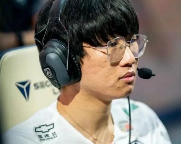 Ning：FPX打的像个路人，各玩各的，哥几个谁都不认识谁-直播吧zhibo8.cc