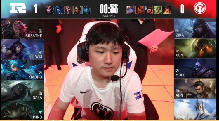 🎮Zika贾克斯天魔降临人间 IG团战阵容敢打敢拼扳回一局-直播吧